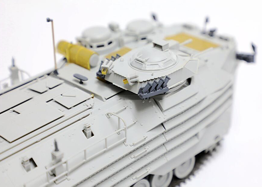 JGSDF AAV7 A1 RAM/RS Upgrade Parts (Doyusha : Hobby Boss) | HLJ.com