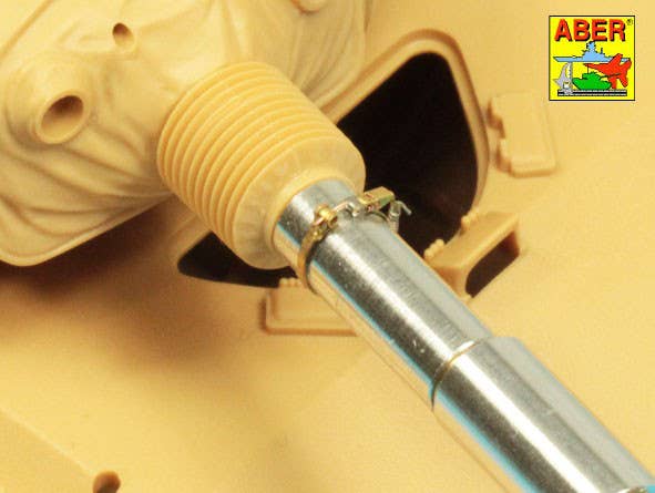 105mm M-68 barrel with thermal shroud for M60A3 Tank | HLJ.com