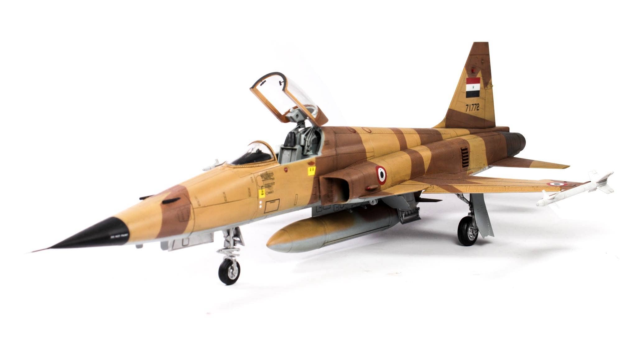 F-5E North Yemeni Air Force Peace Bell Program | HLJ.com