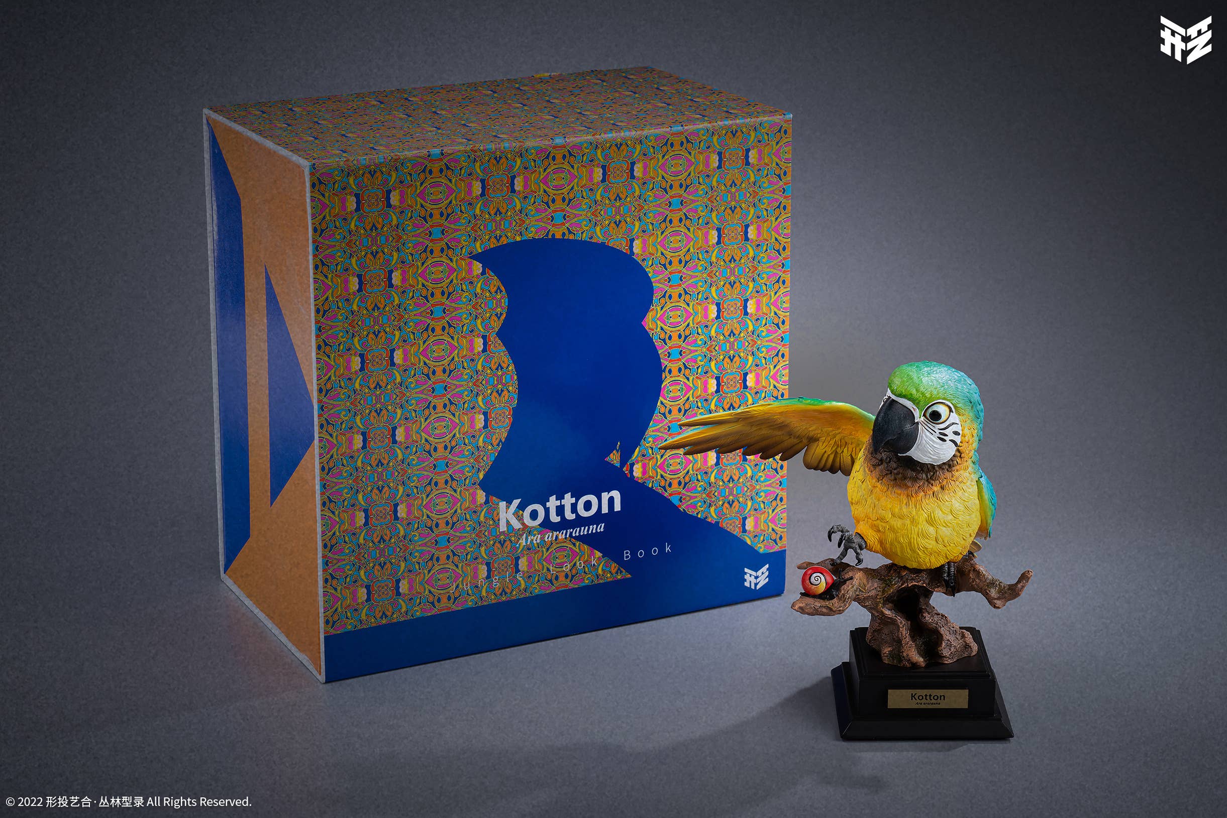 JUNGLE LOOKBOOK Series 001 Blue-and-Yellow Macaw Kotton Resin Statue ...