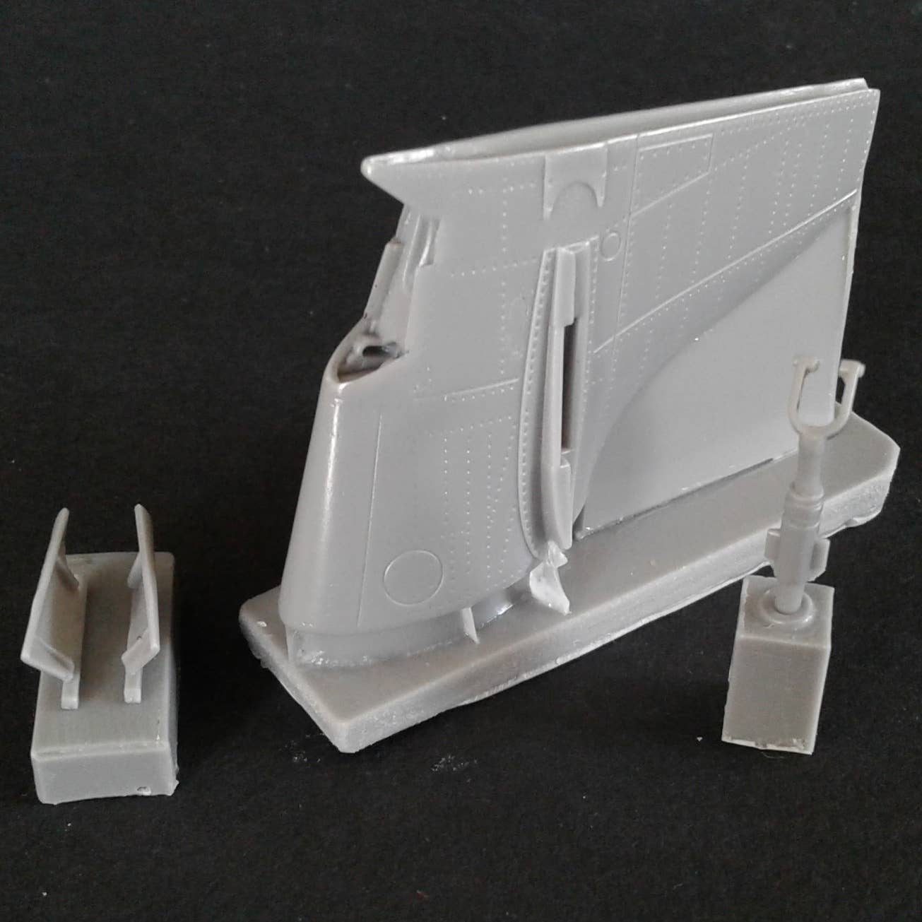 Mk VIII Spitfire tail | HLJ.com