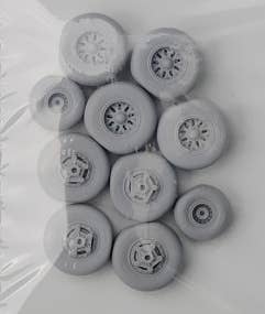 B-2 Spirit Wheels w/Weighted Tires Universal | HLJ.com