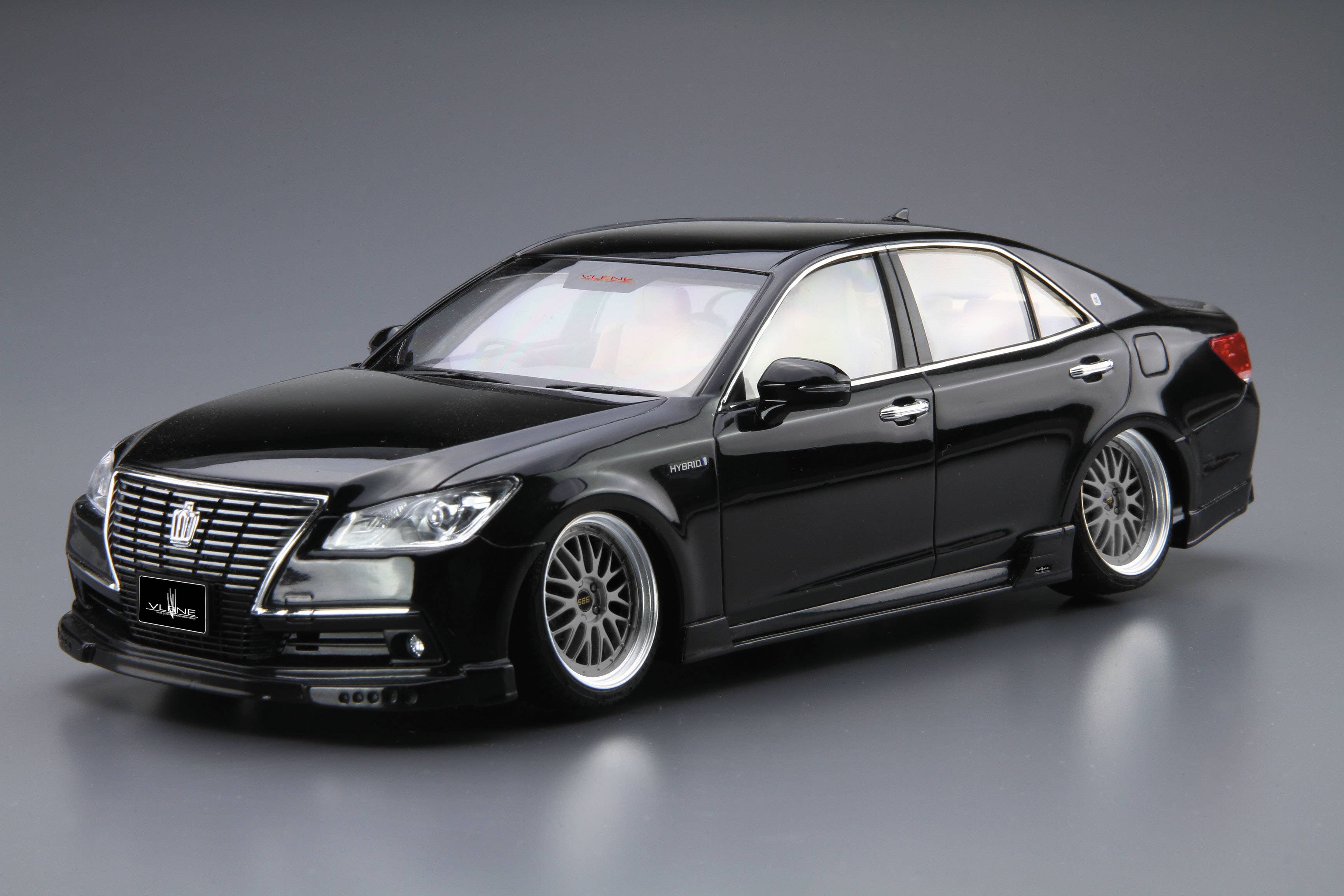 Vlene X10 AWS210 Crown Royal Saloon G'12 (Toyota) | HLJ.com