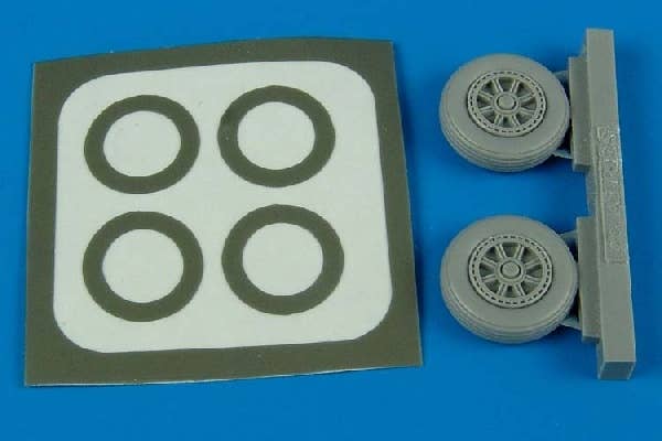 TBM Avenger Wheels with Paint Masks (for Hasegawa) | HLJ.com