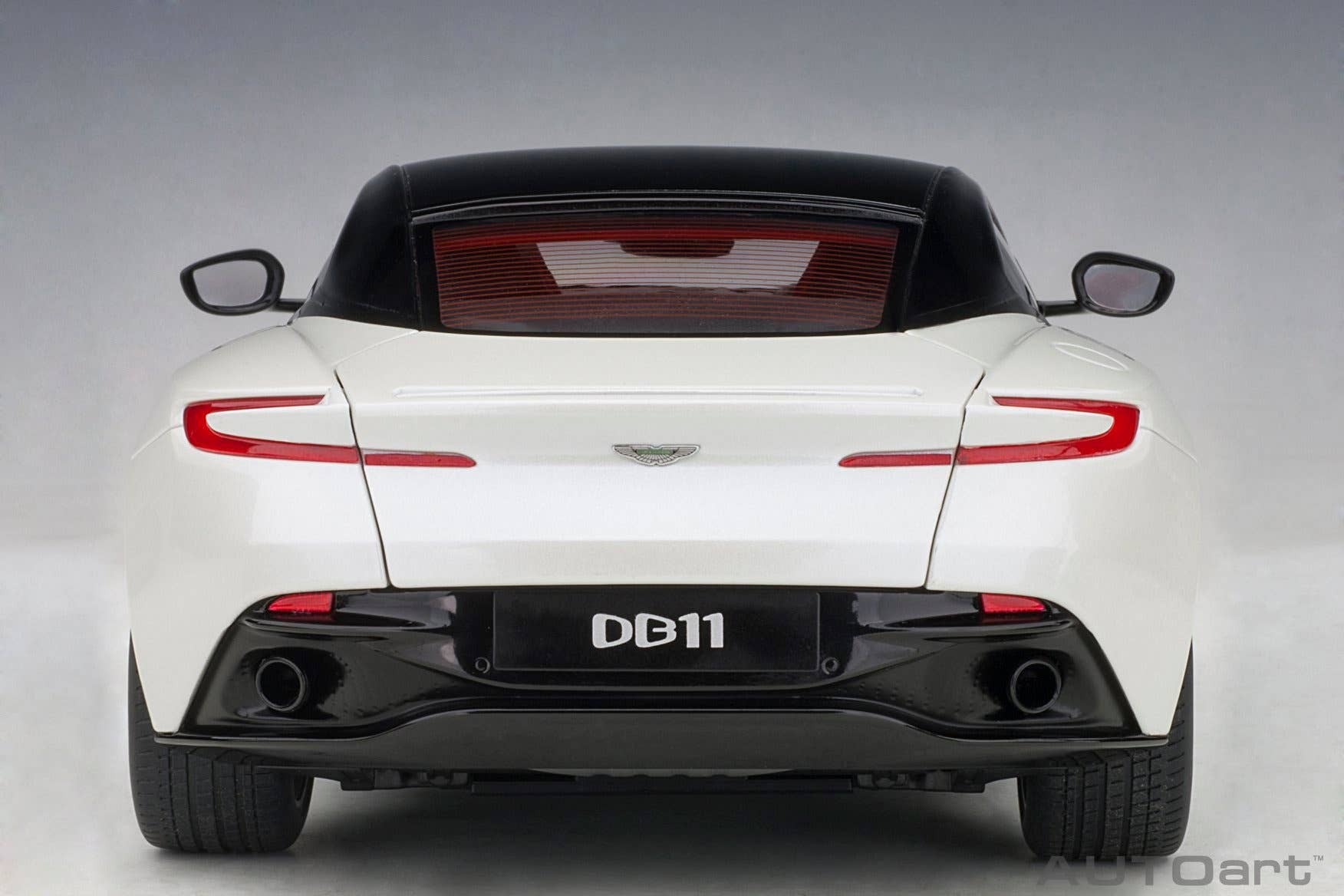 Aston Martin DB11 (Metallic White) | HLJ.com