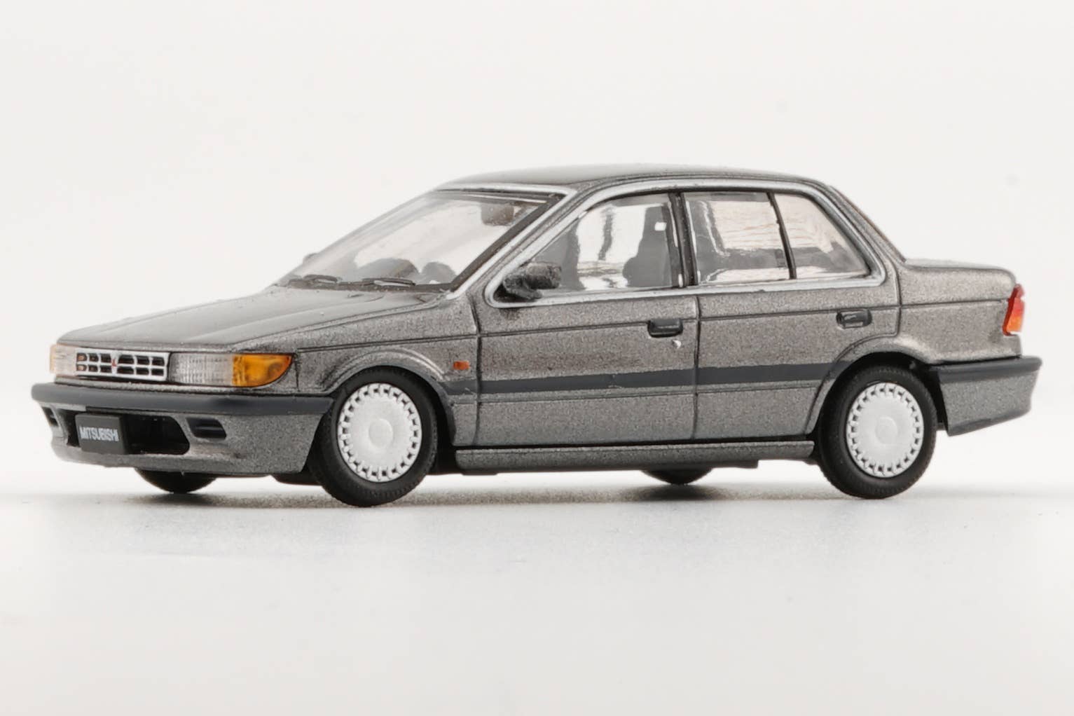 Mitsubishi Lancer GTI 1988 Silver (RHD) | HLJ.com