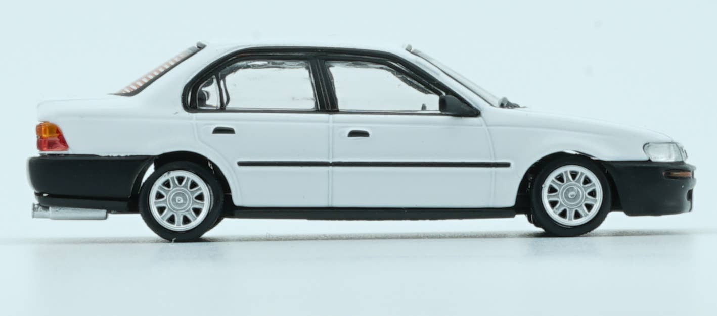 Toyota Corolla AE100 1996 White/Black Bumper (RHD) | HLJ.com