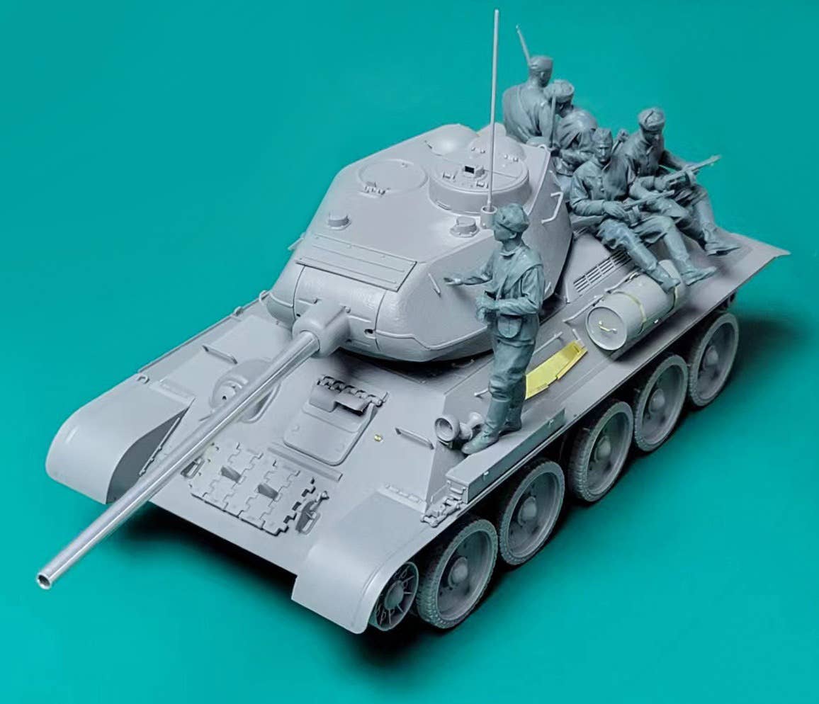 Soviet T-34 /85 112th Factory | HLJ.com