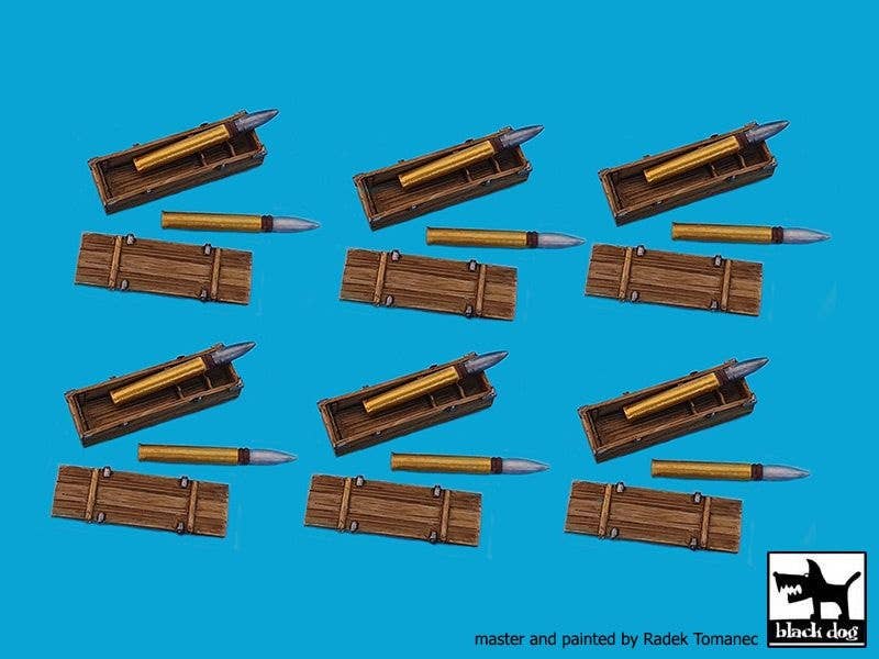 SU-100 ammo boxes with 100mm ammunition | HLJ.com