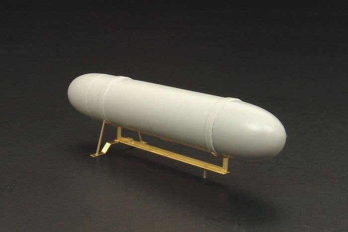 50gal Drop Tank for British Spitfire (Resin) | HLJ.com