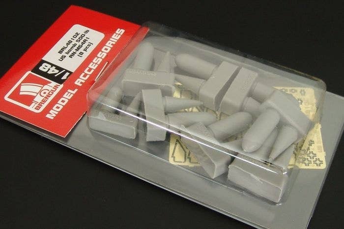 US Bomb 500-lb AN-M64A1 (8pcs) | HLJ.com