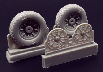 F4U Corsair Diamond Tread Wheels Set | HLJ.com