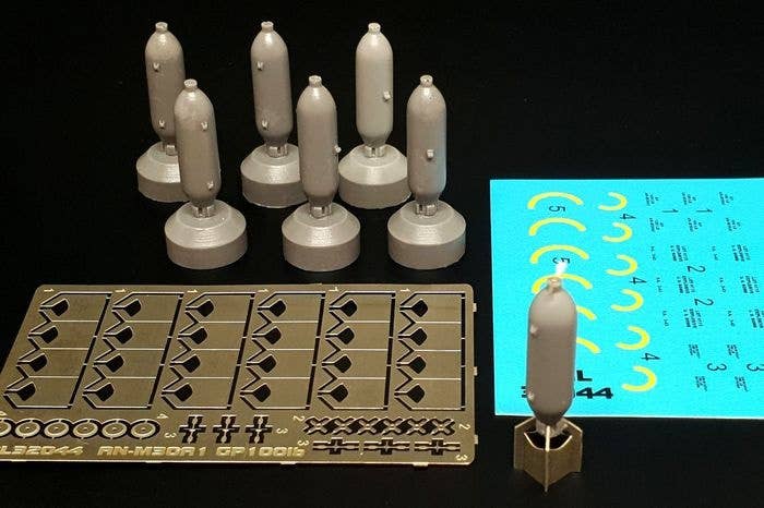 U.S. Army 100Lb An-M30A1 Bomb (6 Pieces) | HLJ.com