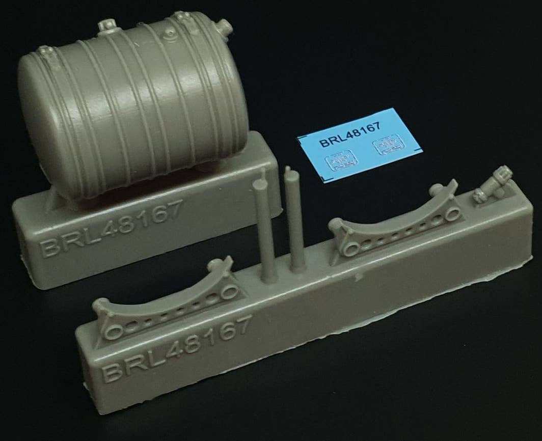 Mi-24D internal additional fuel tank | HLJ.com