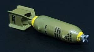 U.S. Army GP 100lb AN-M30A1 Bomb Resin, 10 pcs | HLJ.com