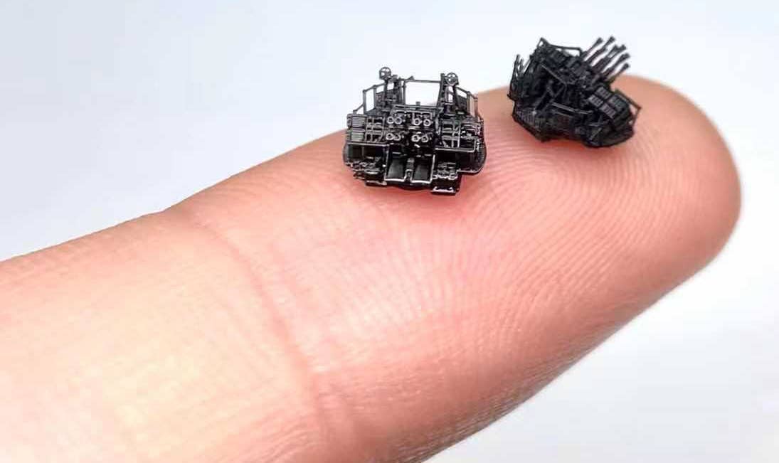 Royal Navy Octuple 2-pdr Pom Pom | HLJ.com