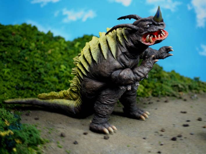 Neronga Single Item (Non-Lighted) PVC | HLJ.com