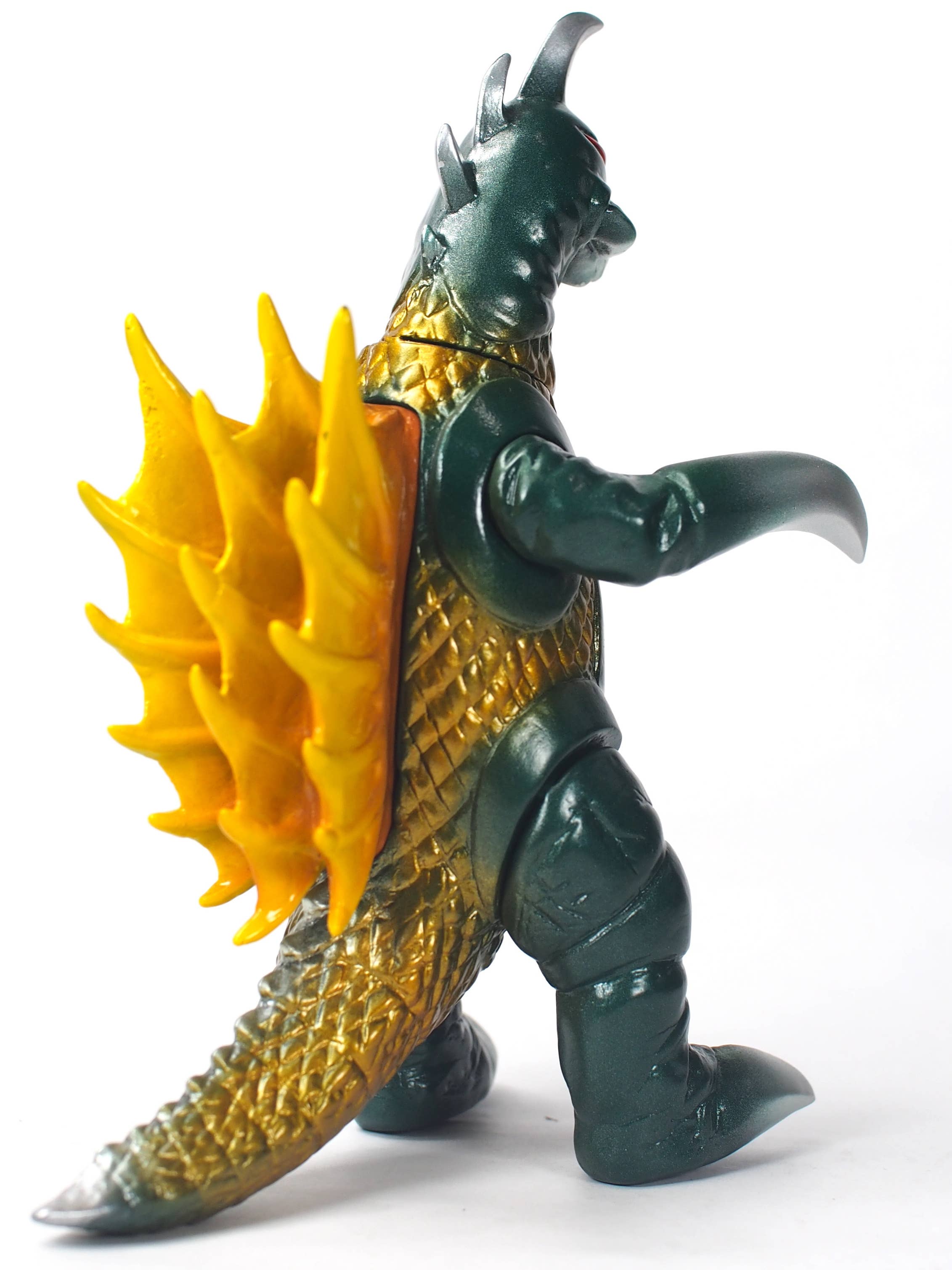 CCP Middle Size Series Gigan Standard Ver. | HLJ.com