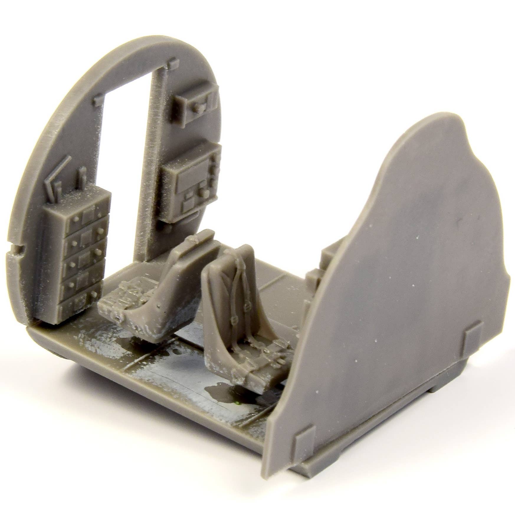 B-17G Flying Fortress Radio Operator's Station (for Airfix) | HLJ.com