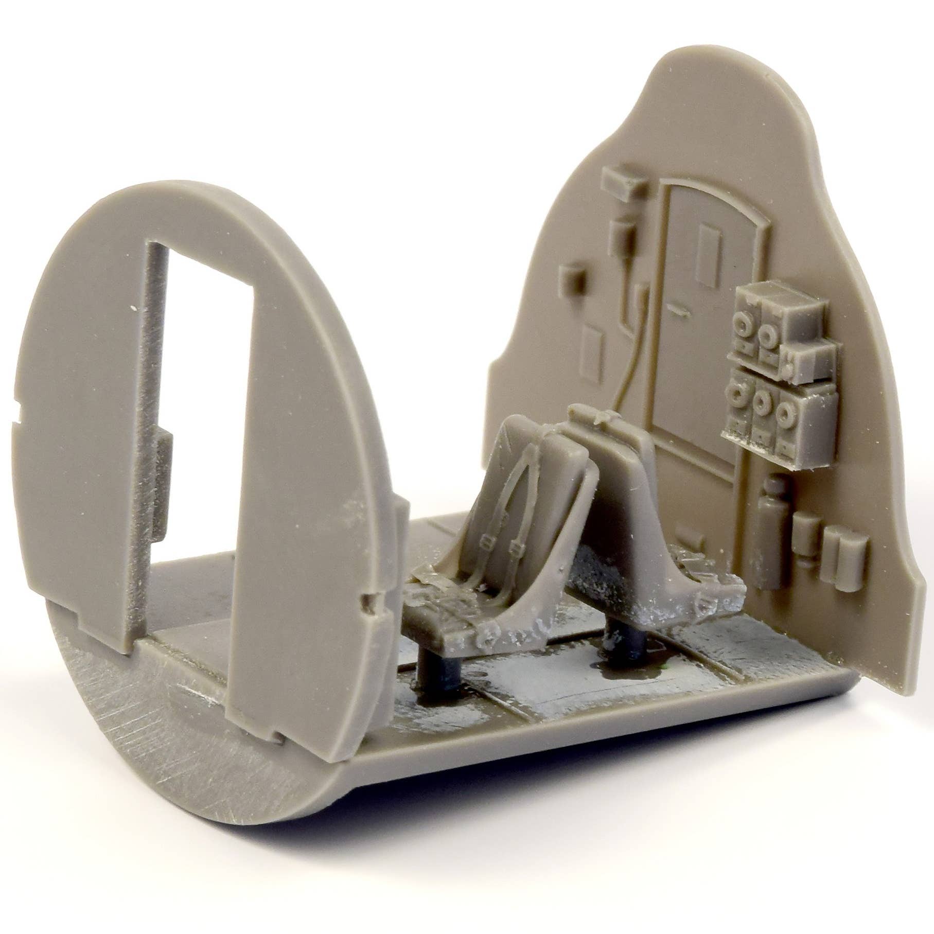B-17G Flying Fortress Radio Operator's Station (for Airfix) | HLJ.com