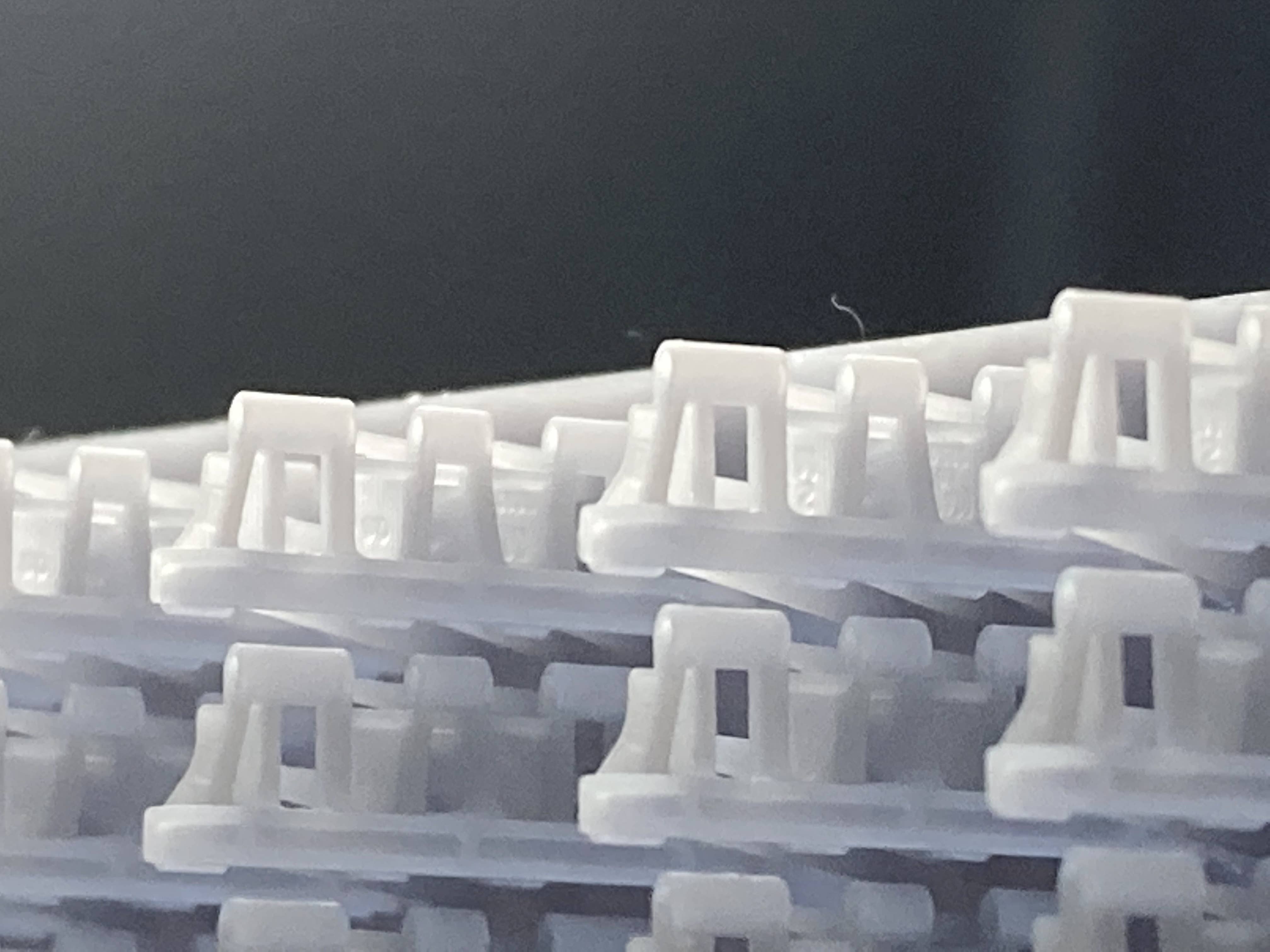 British 15.5 inch Articulated Movable Track | HLJ.com