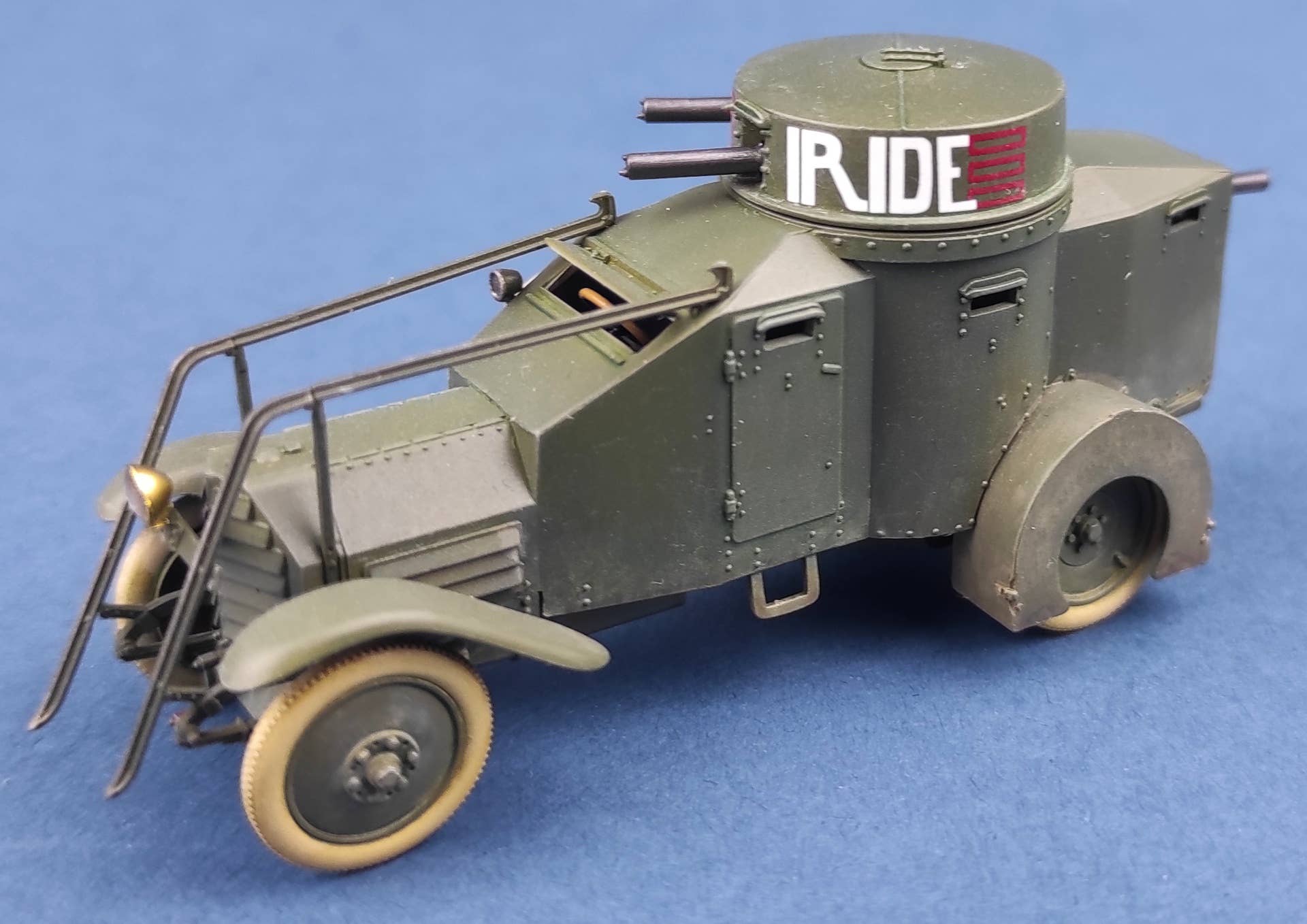 Italian Armoured Car 1ZM | HLJ.com