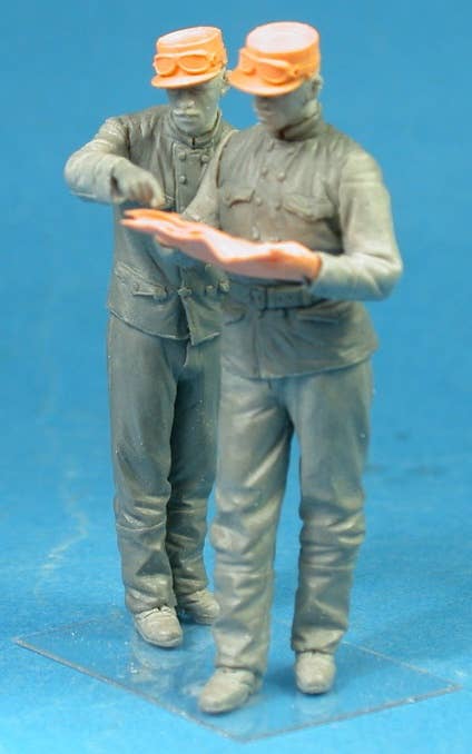 Belgian Armoured Car Crew Checking Map | HLJ.com