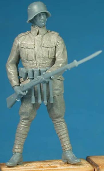 German Freikorps Soldier with Rifle | HLJ.com