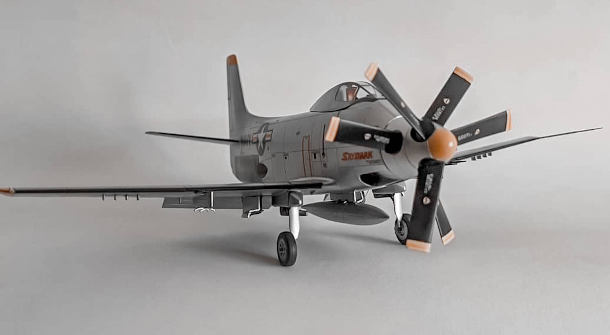 XA2D-1 Skyshark | HLJ.com