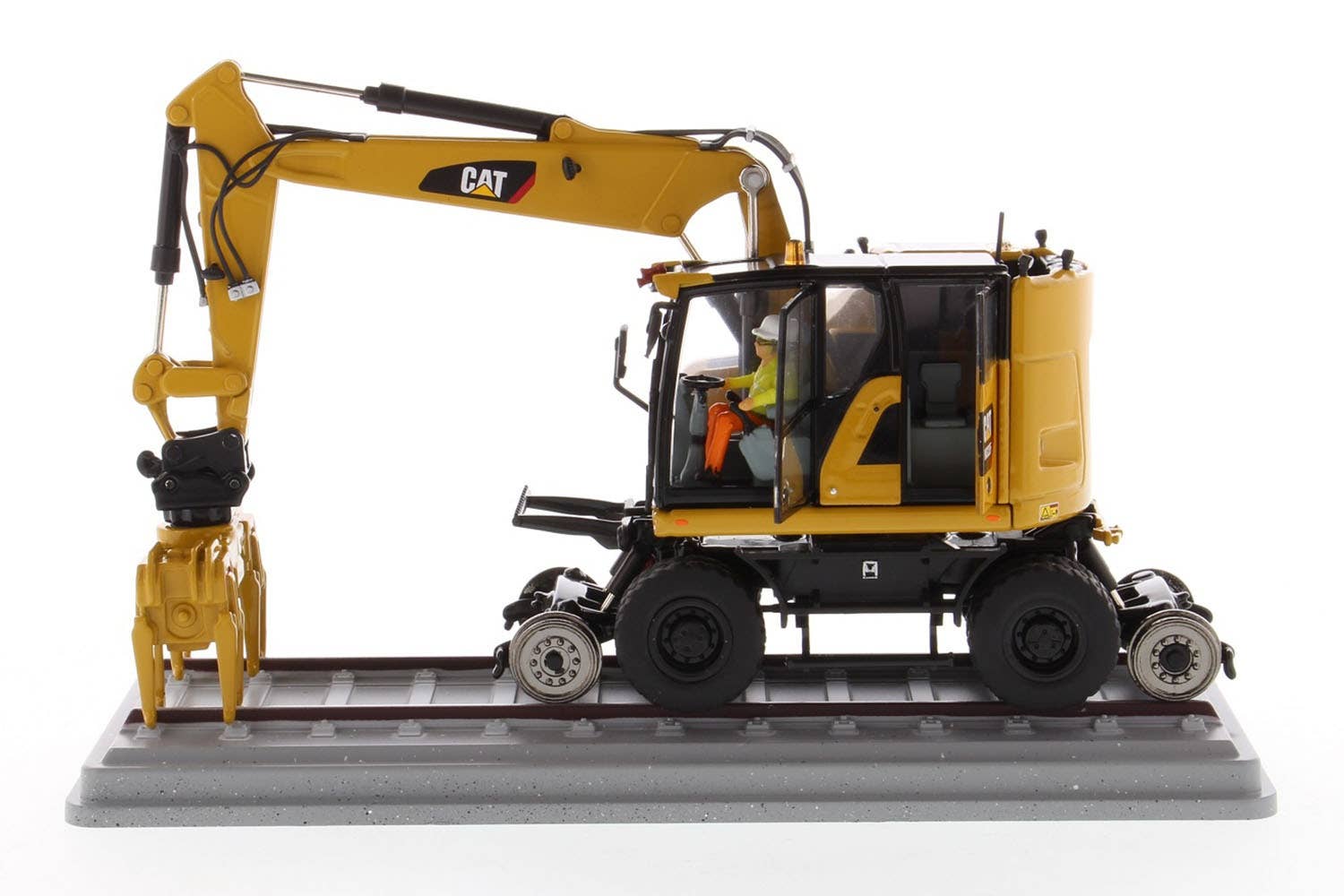 Highline Series CAT M323F Railroad Wheel Hydraulic Excavator | HLJ.com