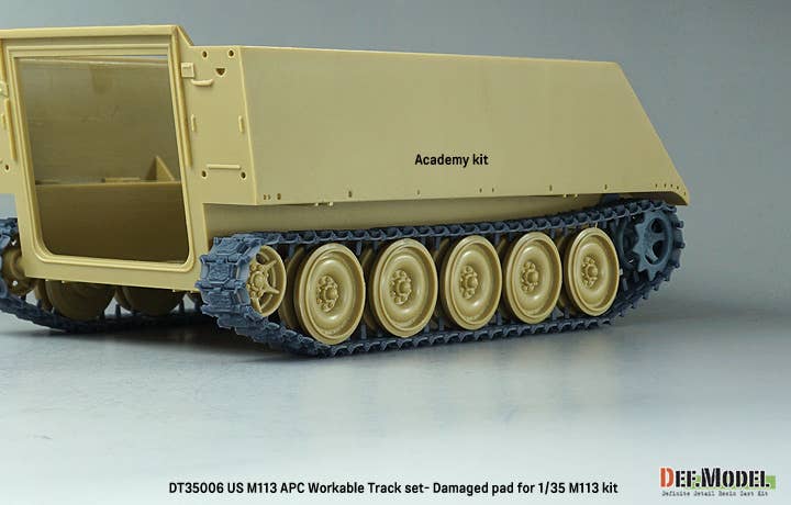 US M113 APC Workable Track set - Damaged pad (for M113 kit) | HLJ.com