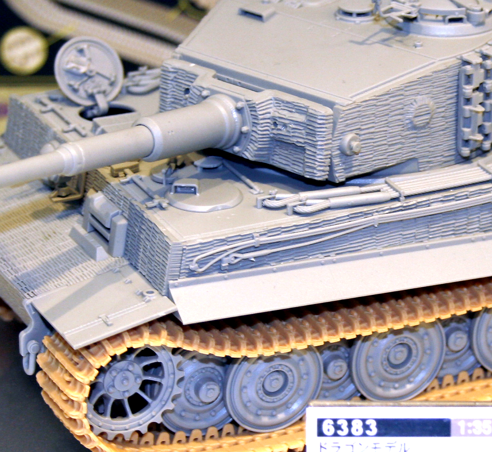 Tiger I Late Production w/Zimmerit | HLJ.com