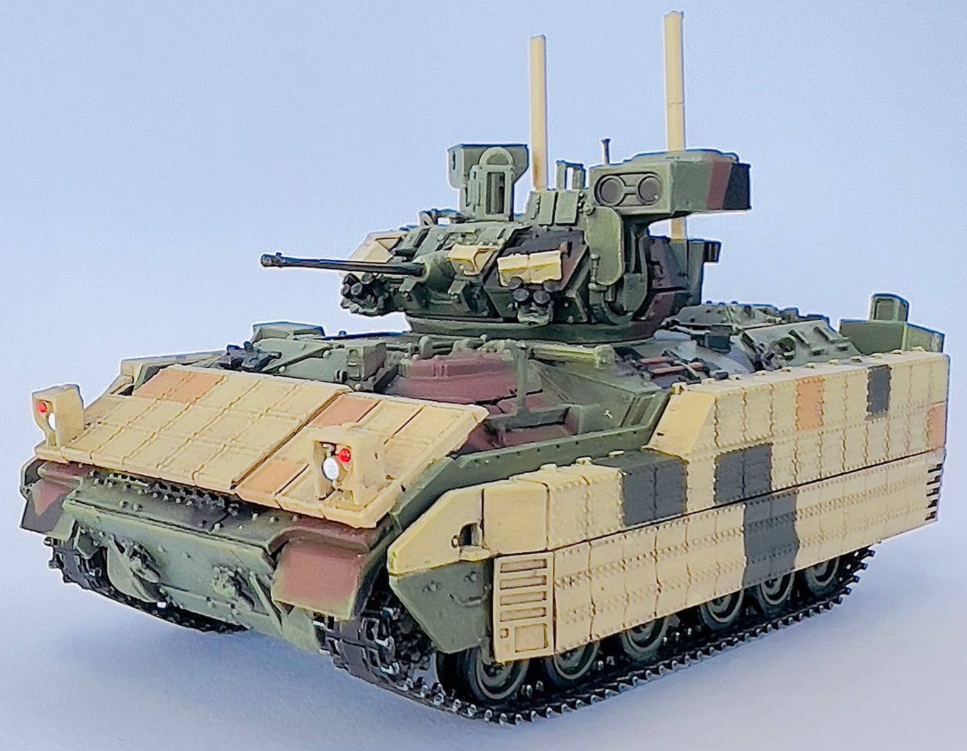 Dragon Armor US Army M2A3 Bradley BUSK III Infantry Fighting Vehicle ...