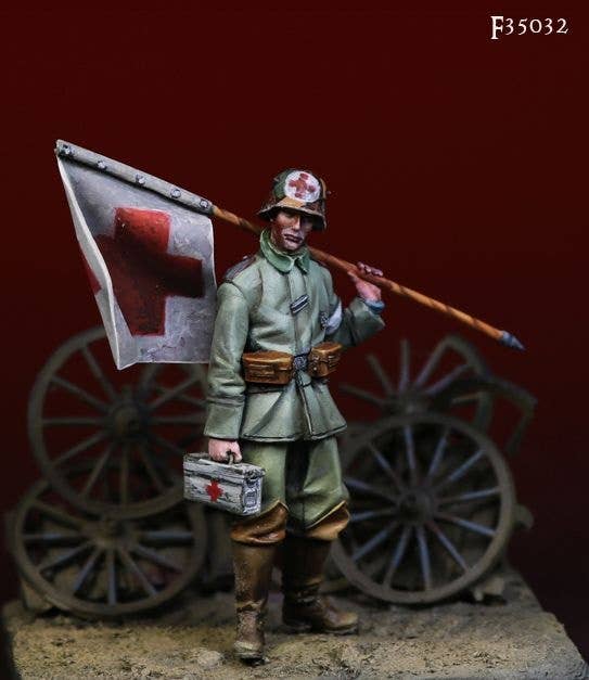 WWI German Medic | HLJ.com