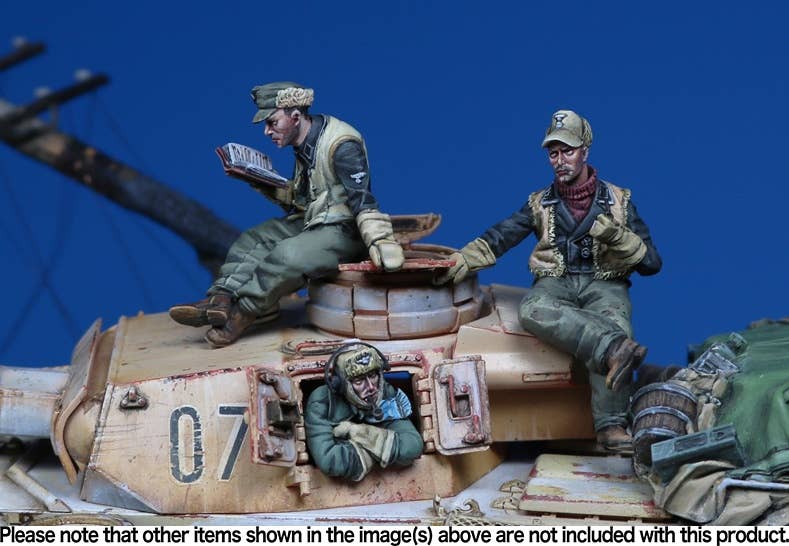 WWII German Tank Crew Winter Equipment Set (3 units included) | HLJ.com