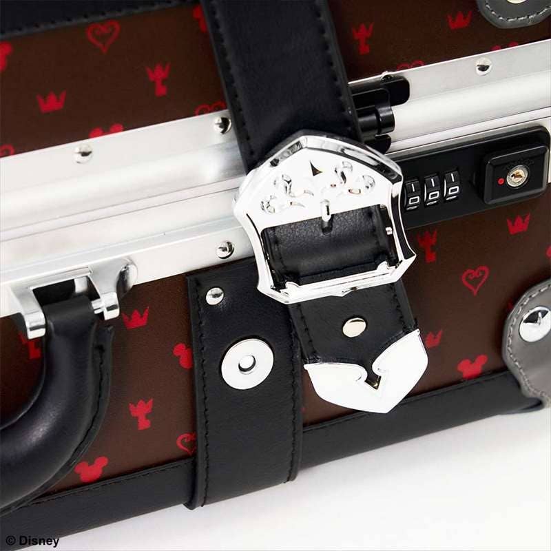 Kingdom Hearts III / Trunk Case King Mickey | HLJ.com