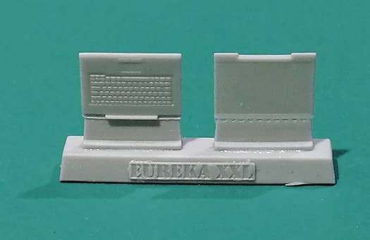 Diorama Material Laptop PC Set | HLJ.com