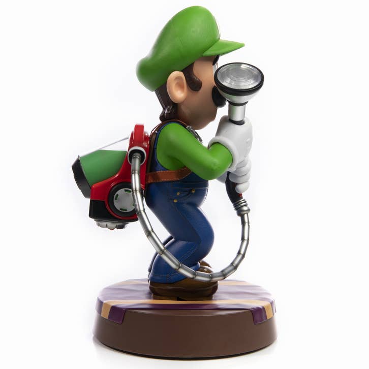 Luigi's Mansion 3 / Luigi 9inch PVC Statue | HLJ.com