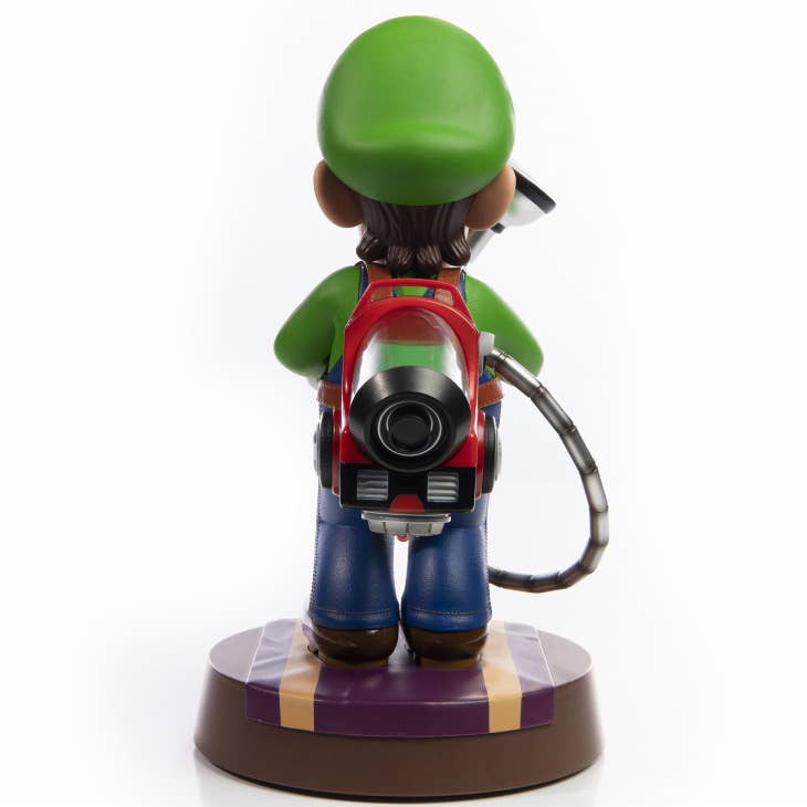 Luigi's Mansion 3 / Luigi 9inch PVC Statue | HLJ.com