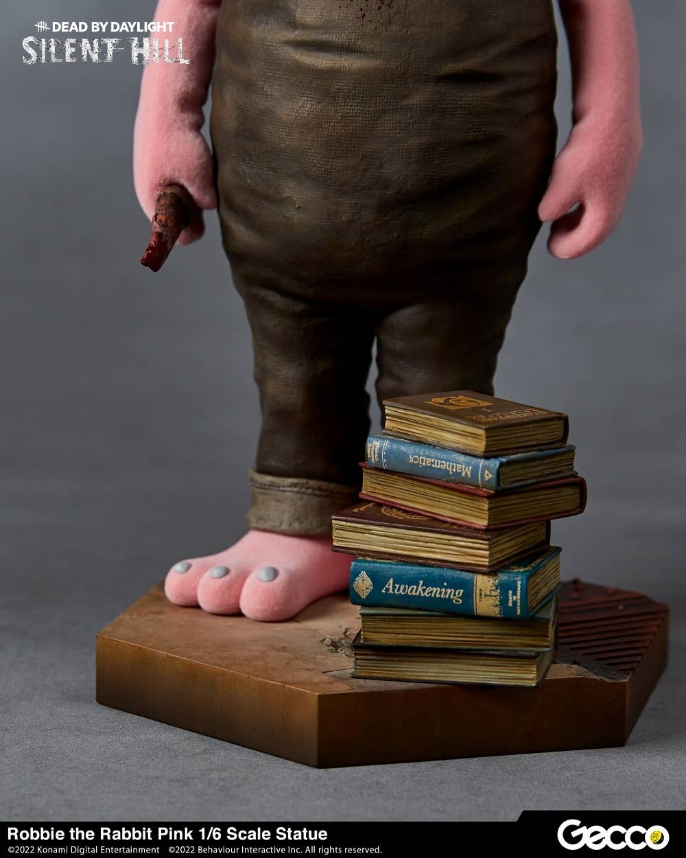 Silent Hill x Dead By Daylight / Robbie the Rabbit Pink Statue | HLJ.com