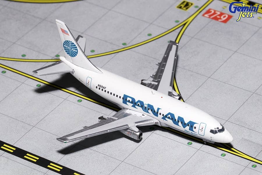 737-200 Pan American Airlines Billboard Livery N68AF | HLJ.com