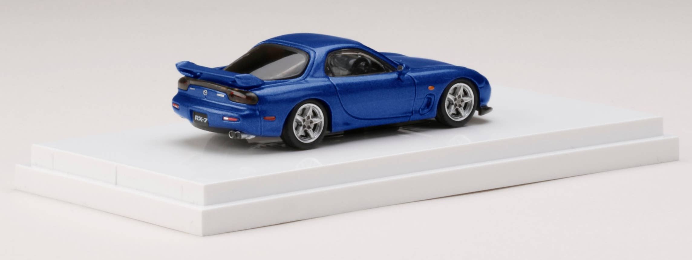 Mazda RX-7 (FD3S) Type R Bathurst Innocent Blue Mica | HLJ.com