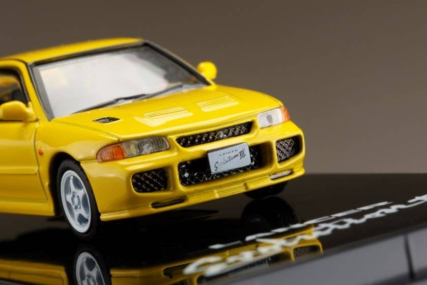 Mitsubishi Lancer GSR Evolution III (CE9A) Dandelion Yellow | HLJ.com