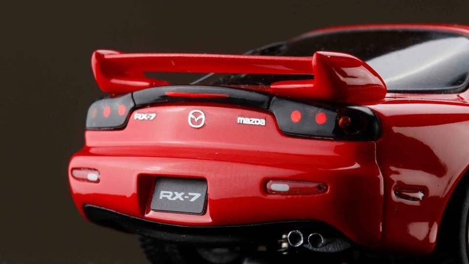 Mazda RX-7 (FD3S) Type RS Vintage Red | HLJ.com