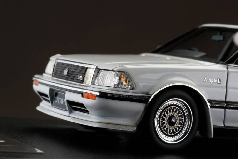Toyota Crown 3000 Athlete L Customized Version Super White IV | HLJ.com