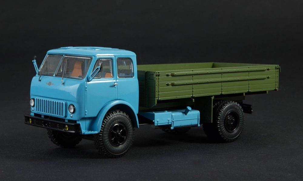 MAZ-500 Light Blue & Green | HLJ.com