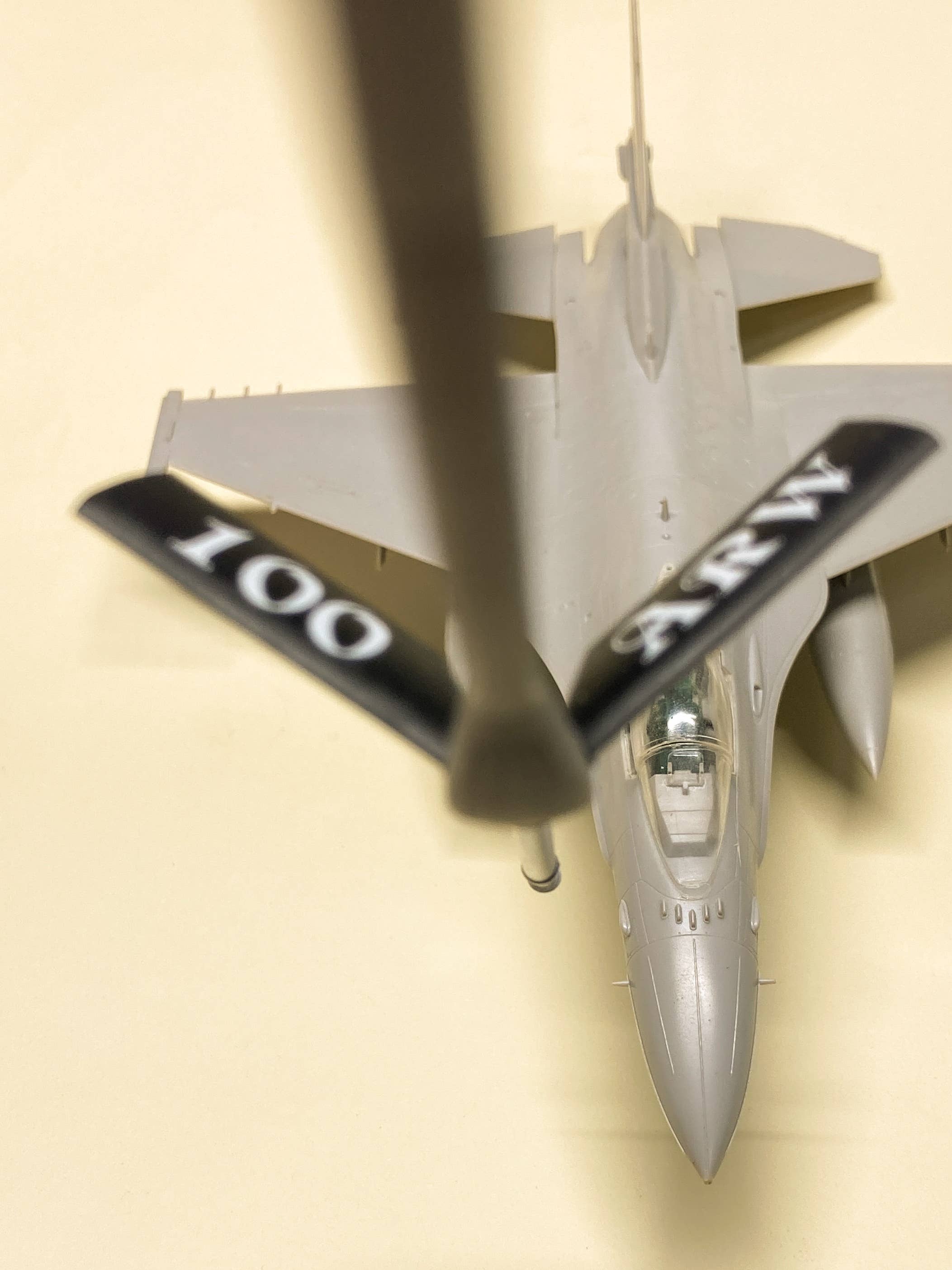 HMAM3-704 KC-135 Aerial Refueling Boom Aerial Selfie Stick | HLJ.com