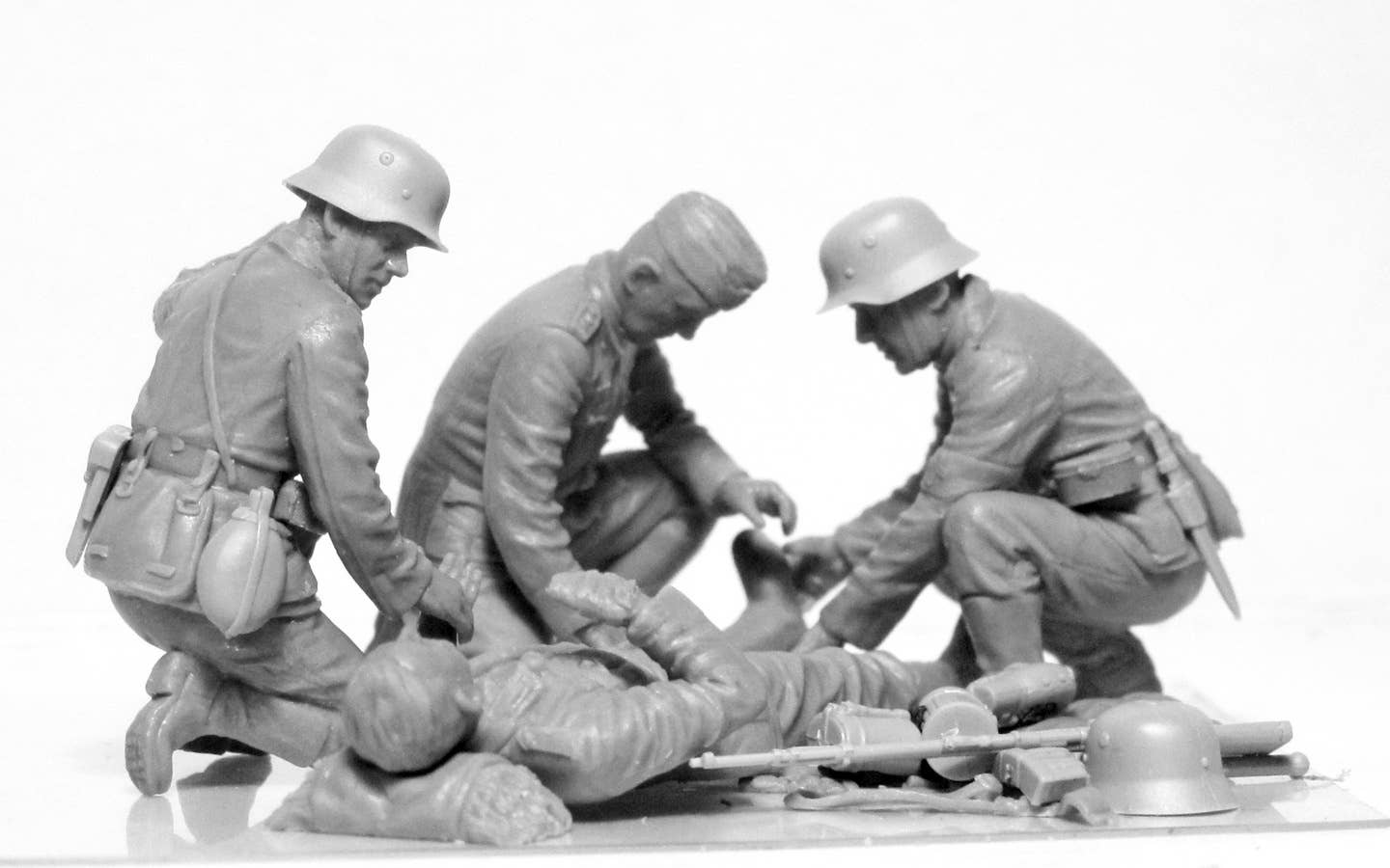 WWII German Military Medical Personnel | HLJ.com