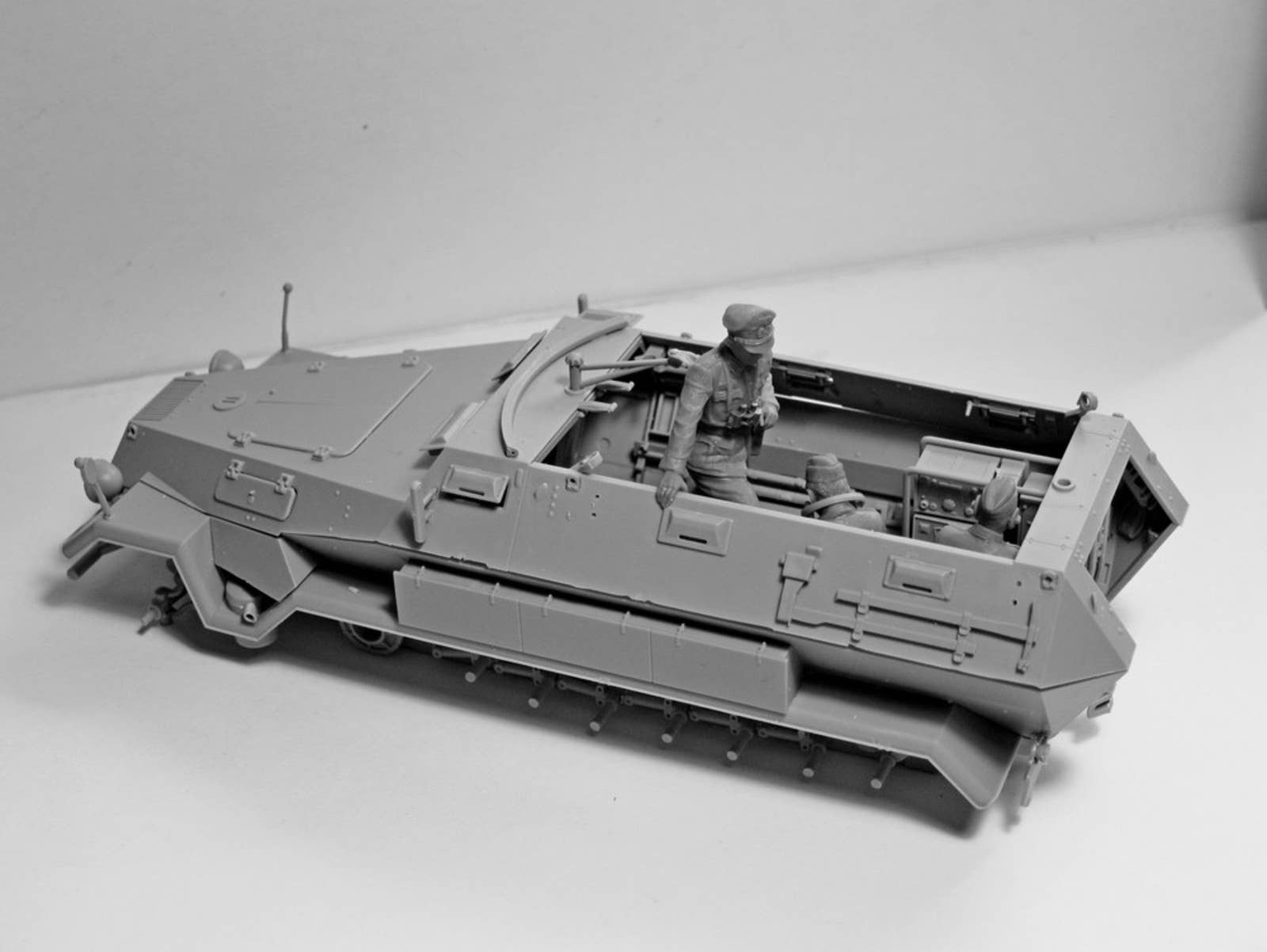 German Command Vehicle Crew (1939-1942) (4 figures) | HLJ.com