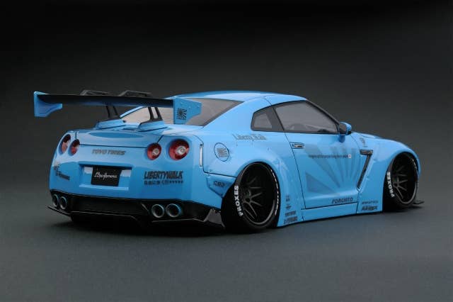 LB Works GT-R (R35) Blue | HLJ.com